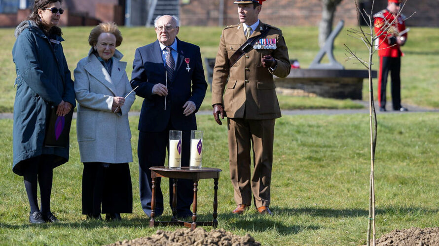 Holocaust Memorial Day Trust | British Army & HMDT Honour Bergen-Belsen ...